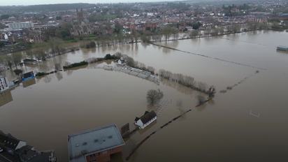 steeping river flooding