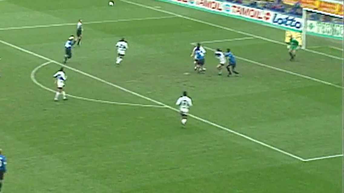 Nwankwo Kanu: his goal and celebration against Atalanta | Inter.it